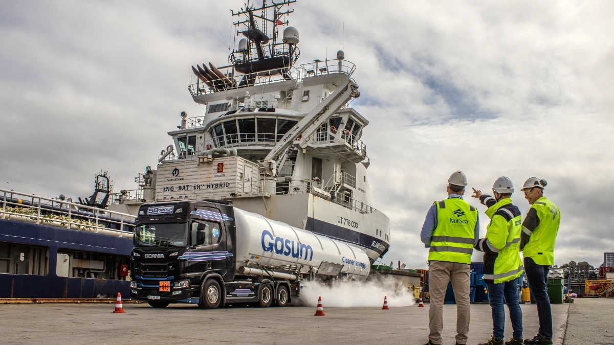 Riviera - News Content Hub - BioLNG powers Equinor-chartered Island Offshore PSV