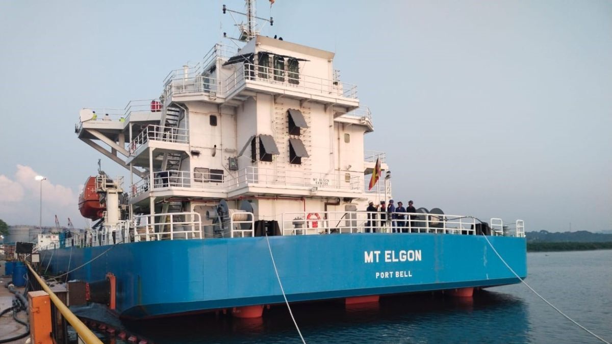 Riviera - News Content Hub - New tanker enhances fuel distribution ...