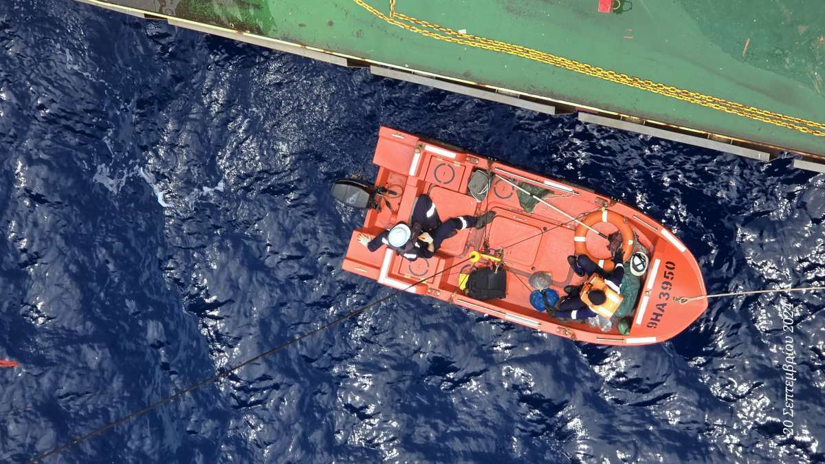 Riviera - News Content Hub - Alpha Bulkers' Capesize leads rescue ...