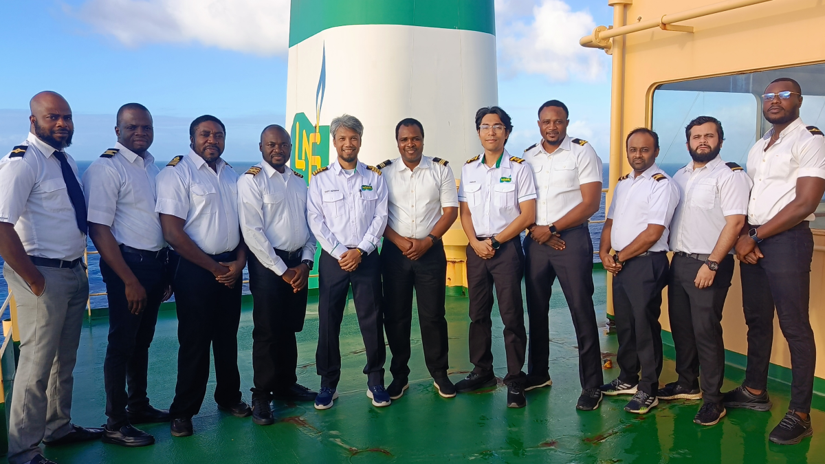 Riviera - News Content Hub - LNG carrier operator invests in online ...