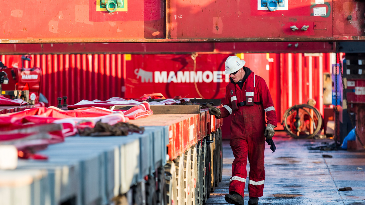 Riviera - News Content Hub - Mammoet to provide marshalling services ...