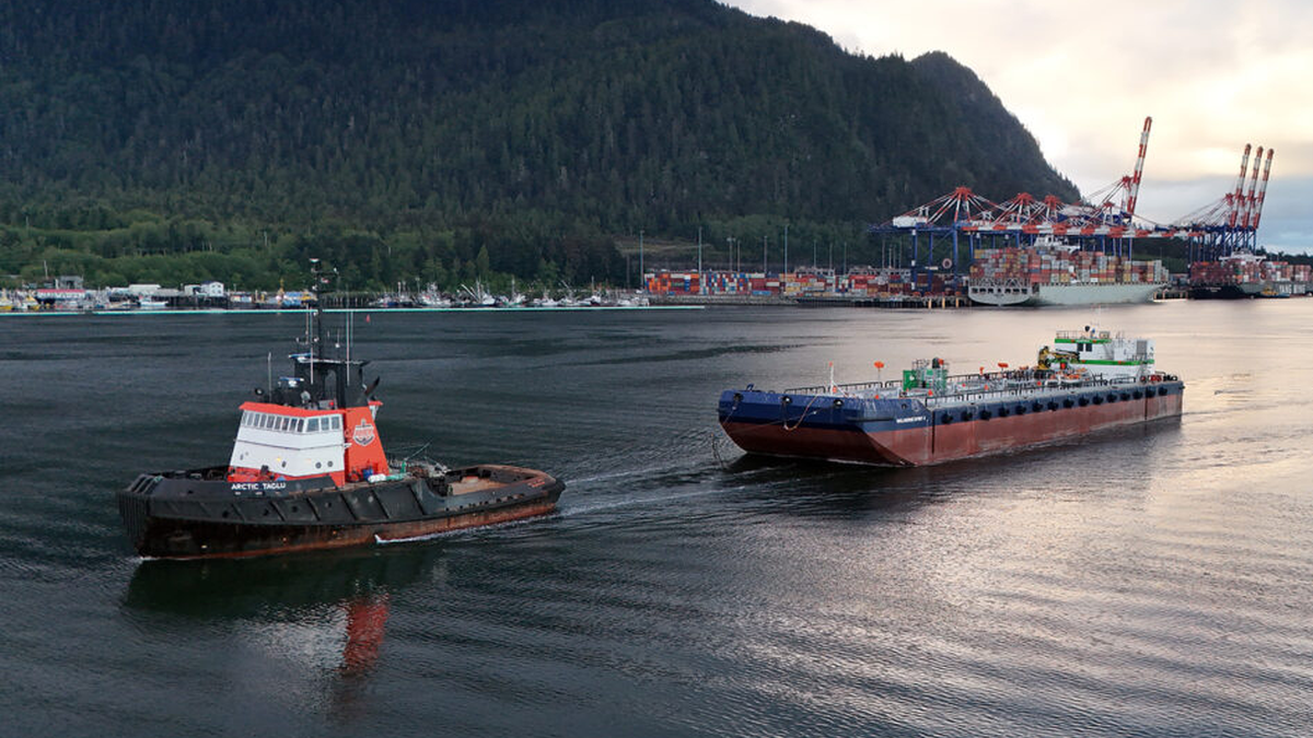 Riviera - News Content Hub - Marine bunkering terminal opens in British ...