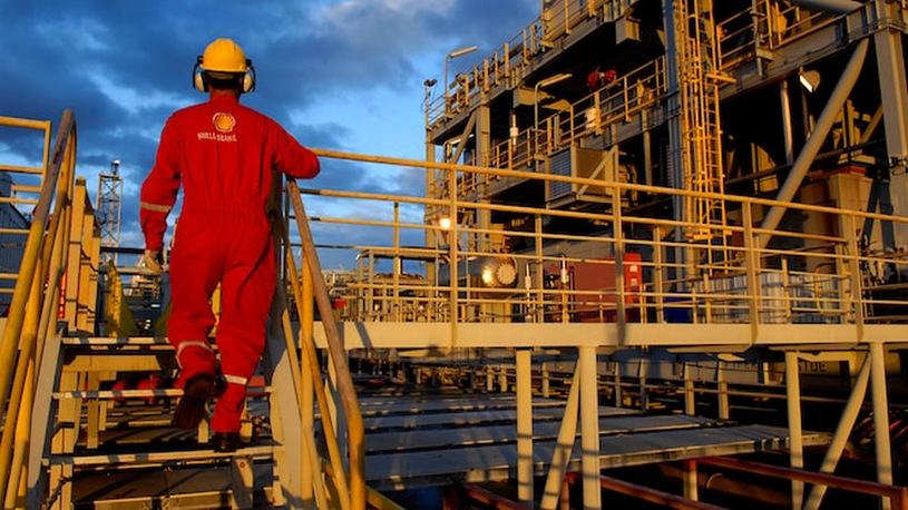 Riviera - News Content Hub - Update: Shell contracts FPSO for Brazilian ...