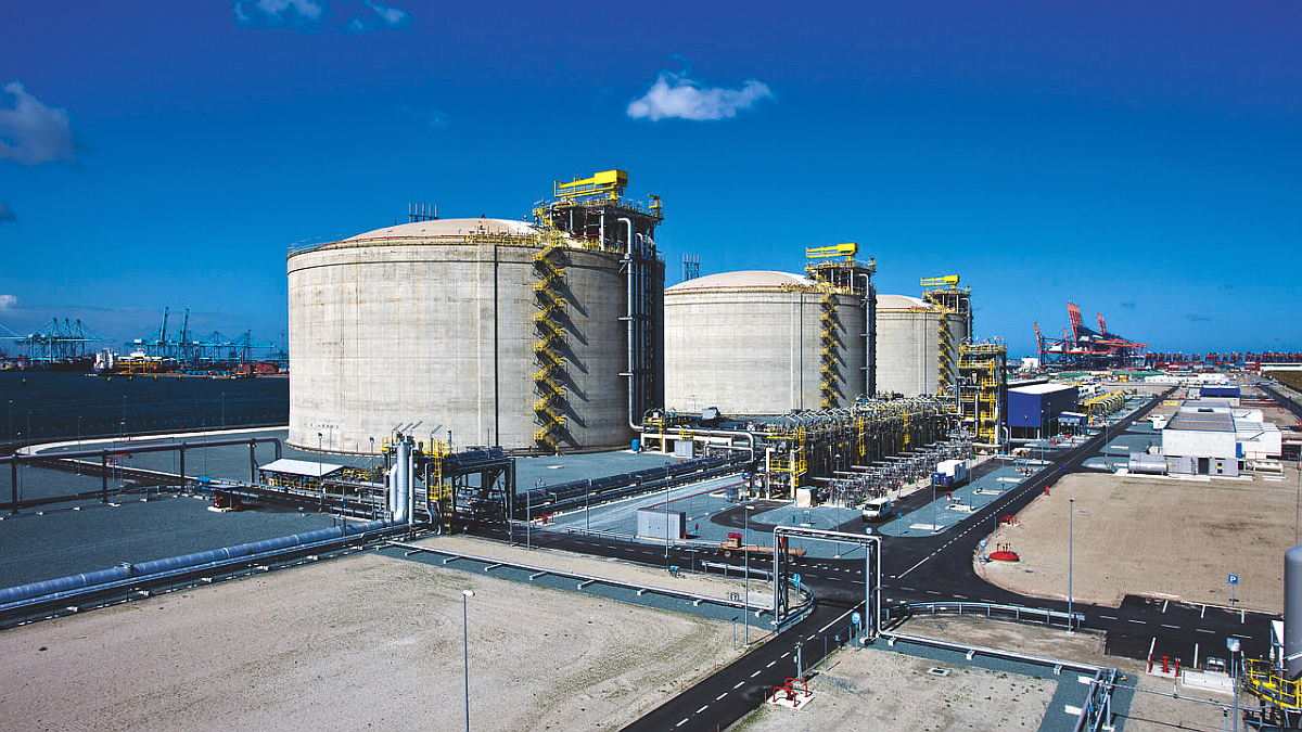 Riviera - News Content Hub - Green light for Rotterdam-Singapore green ...