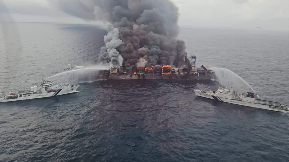 Riviera - News Content Hub - Update: Indian Coast Guard tackles inferno ...