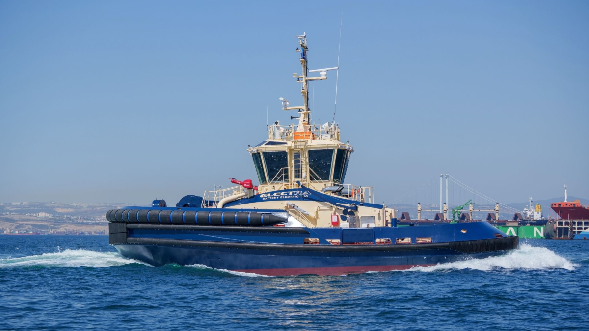 Riviera - News Content Hub - Svitzer adds first battery-electric tug to ...