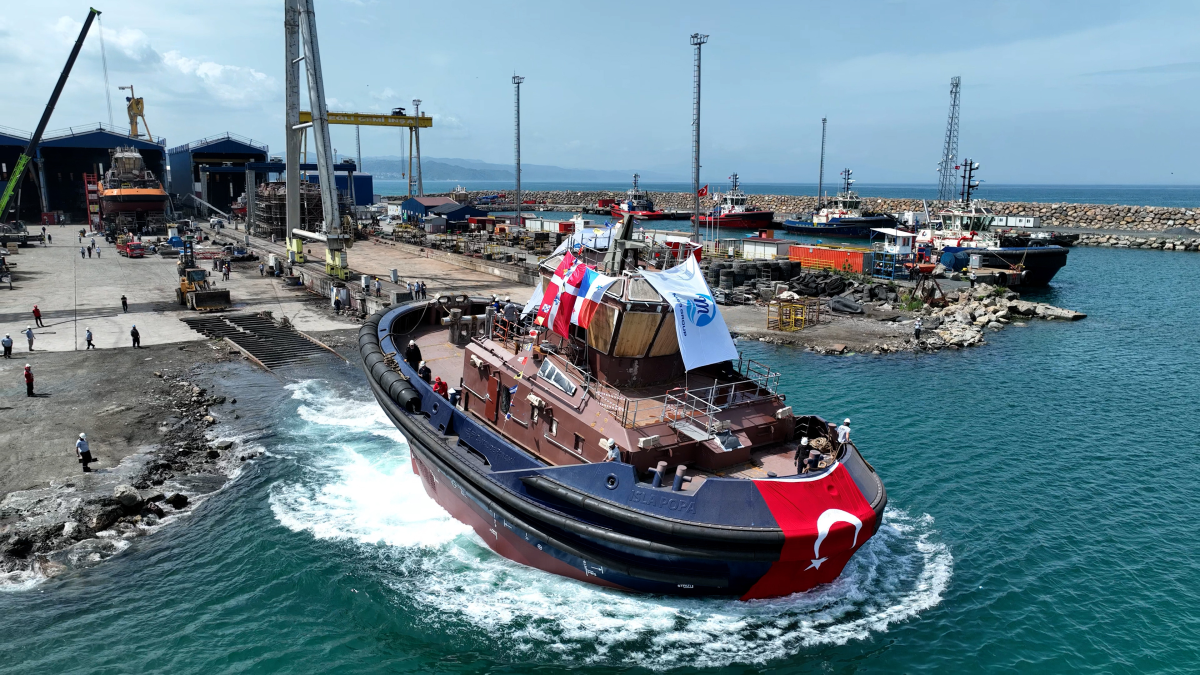 Riviera - News Content Hub - Svitzer expands Panama tractor tug fleet