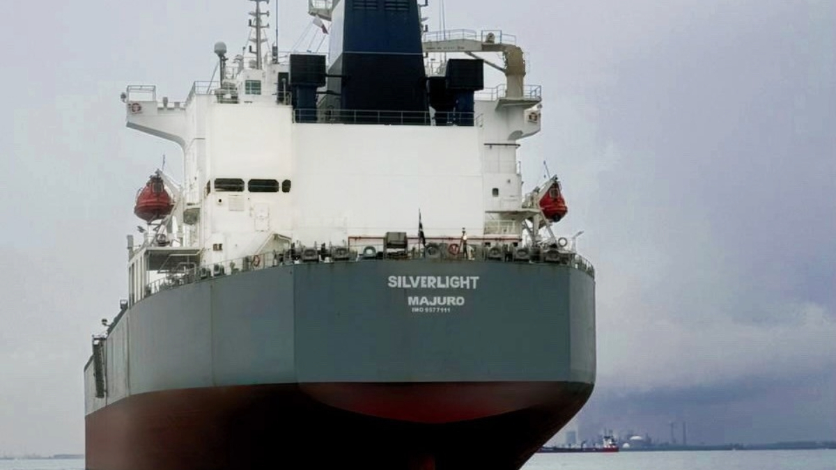 Riviera - News Content Hub - Greece-based Naftomar swoops on six modern ...