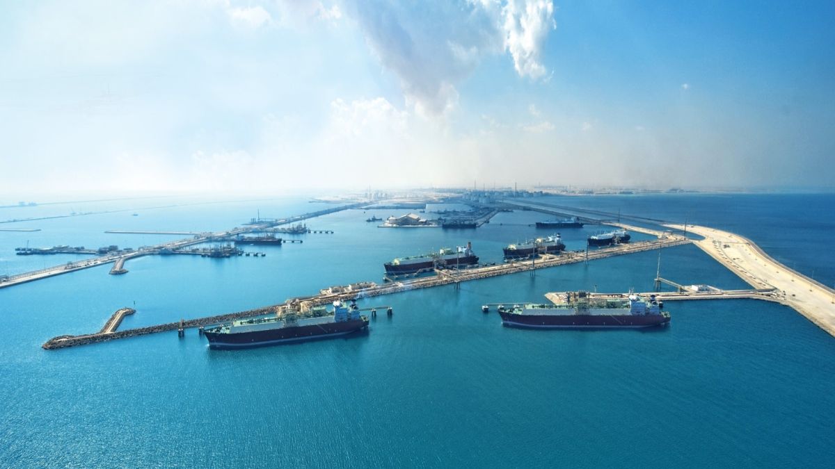 Riviera - News Content Hub - LNG spot rates fall again sharply