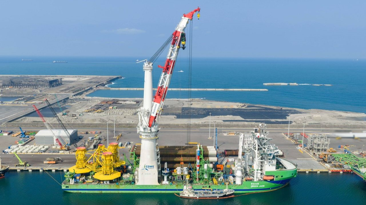 Riviera - News Content Hub - First pin pile for Fengmiao offshore ...