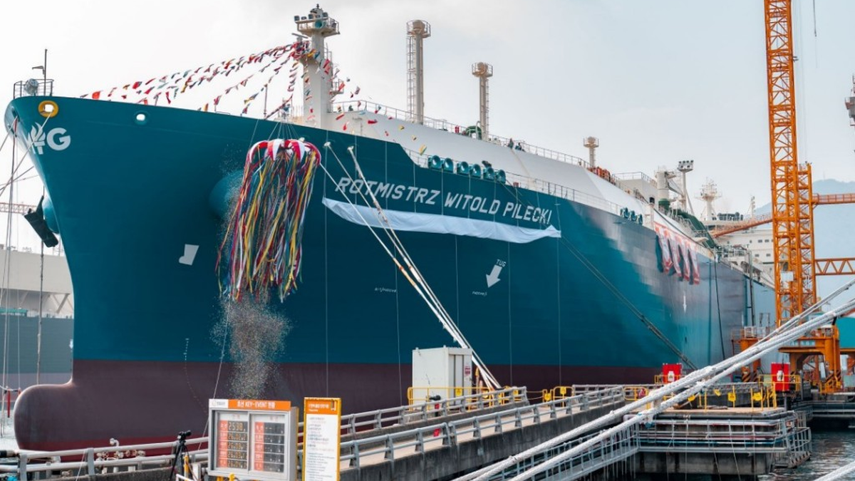 Riviera - LNG Shipping & Terminals